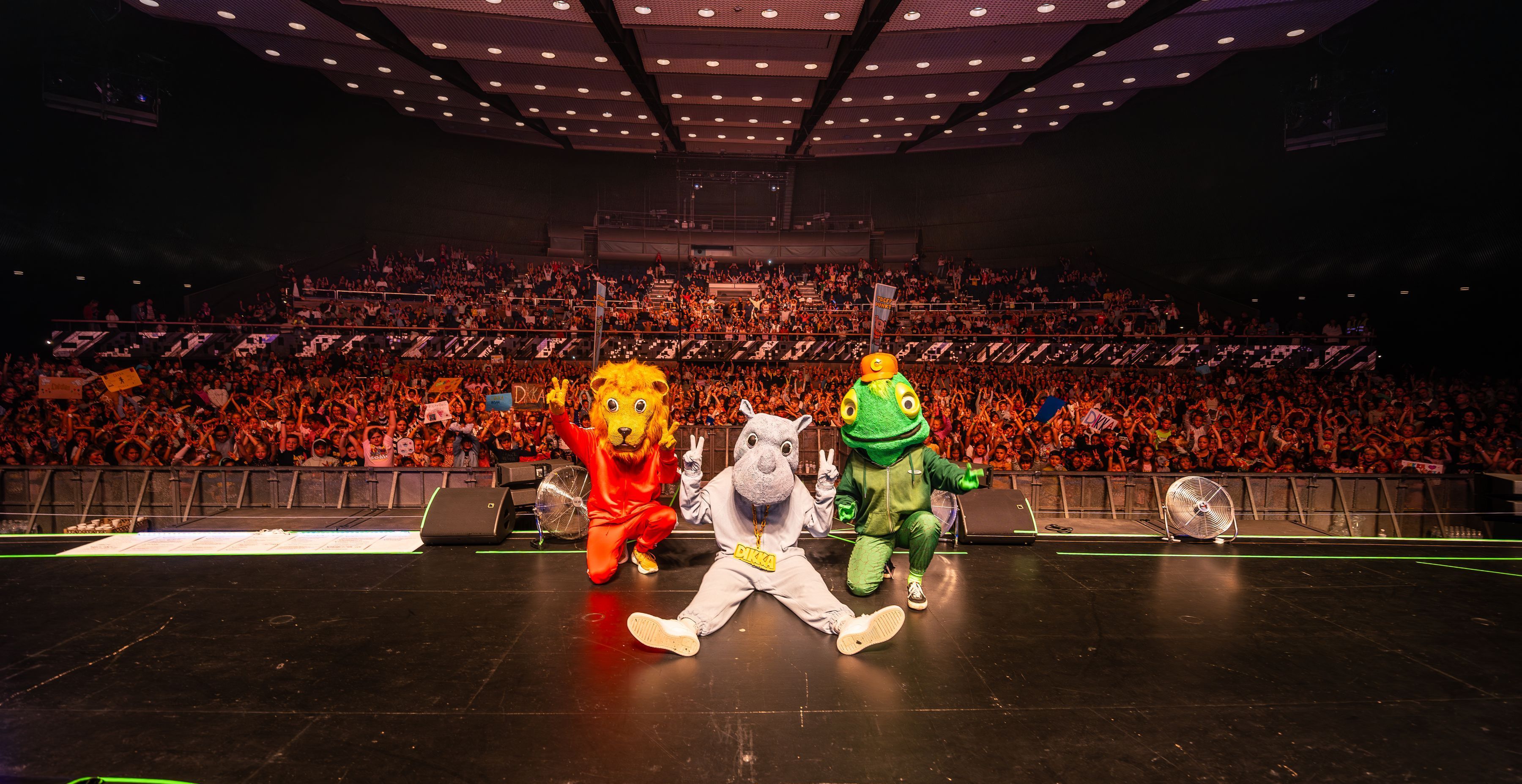 „Boah ist das krass“: So geht's bei DIKKA auf Tour ab - Neue Shows für ...
